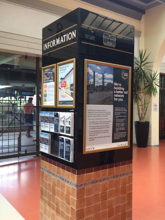 New heritage-style information cube at Wellington Station » Metlink